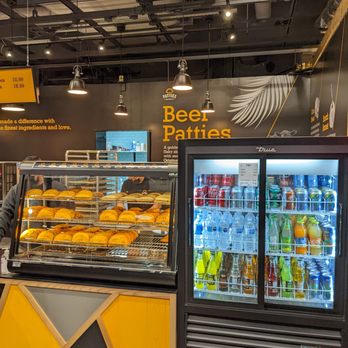 PATTIES EXPRESS - Updated April 2025 - 16 Photos - 17600 Yonge Street ...