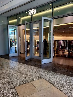 ZARA - Updated September 2025 - 59 Photos & 258 Reviews - 10250 Santa ...