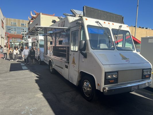 YUMMY BIRD FOOD TRUCK - Updated October 2025 - 14 Reviews - 13603 ...