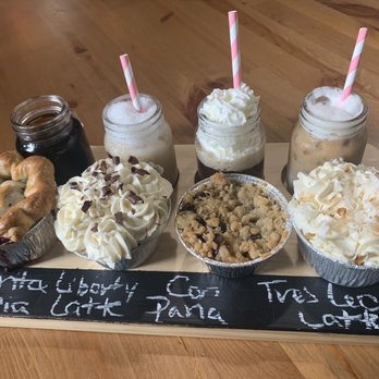 VICTORY PIE - Updated April 2025 - 127 Photos & 90 Reviews - 110 S Pine ...