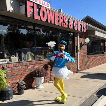 ROMULUS FLOWERS & GIFTS - Updated July 2025 - 39 Photos - 7563 Merriman ...