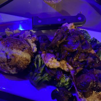 CHATTERBOX PUB - Updated December 2025 - 92 Photos & 256 Reviews - 2229 ...