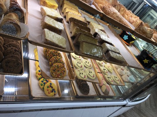 RICO PAN BAKERY - 14 Photos & 15 Reviews - 107 E Blackwell St, Dover ...