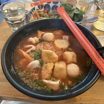 ZOOB ZIB THAI AUTHENTIC NOODLE BAR - Updated December 2024 - 794 Photos ...