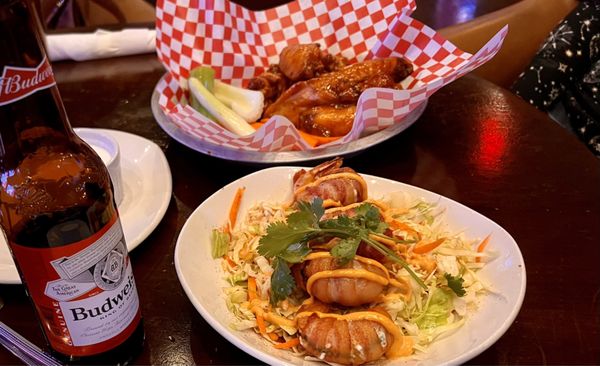 ROADRUNNER SALOON - Updated November 2024 - 175 Photos & 259 Reviews ...