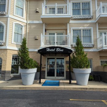 HOTEL BLUE - Updated December 2025 - 59 Photos & 42 Reviews - 110 ...