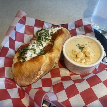 CHOWDERHEAD - Updated October 2025 - 110 Photos & 124 Reviews - 825 N ...