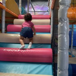 WACKY TACKY - Updated August 2025 - 218 Photos & 396 Reviews - 7351 ...