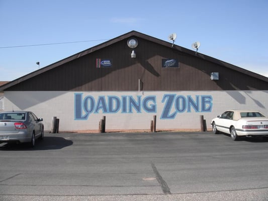 LOADING ZONE EATERY - Updated June 2024 - 16 Photos & 35 Reviews ...