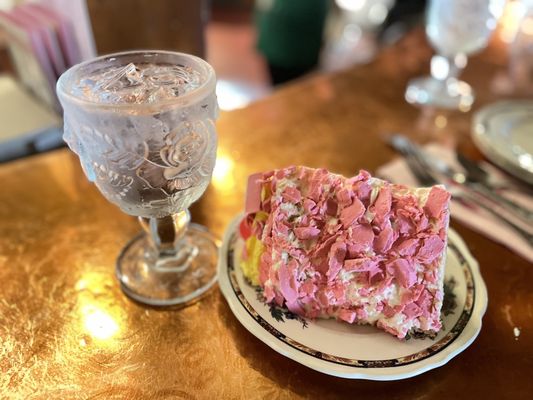 MADONNA INN BAKERY - Updated December 2025 - 173 Photos & 96 Reviews ...