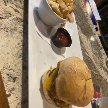 J PEPPERS SOUTHERN GRILLE - Updated January 2025 - 190 Photos & 291 ...