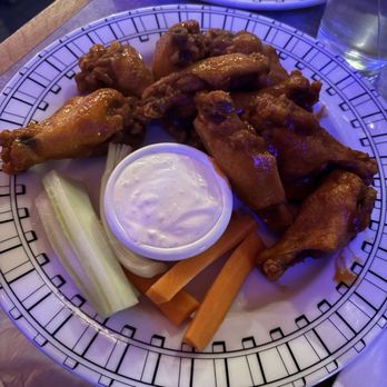 TRACKS RAW BAR & GRILL - Updated September 2025 - 258 Photos & 353 ...