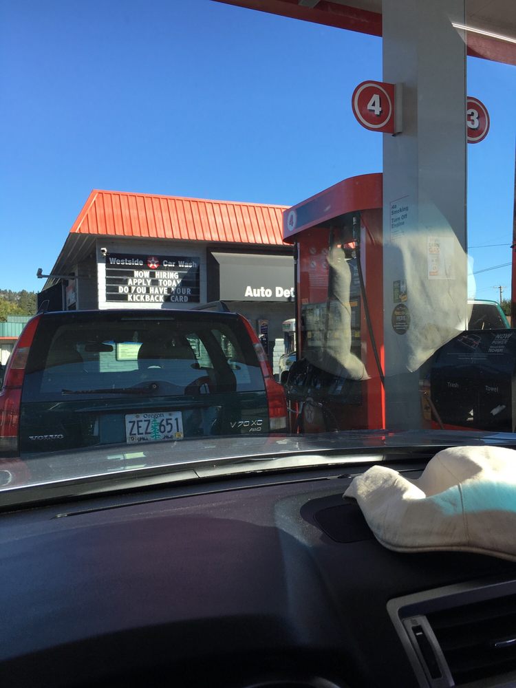 WESTSIDE 76 & CAR WASH - Updated October 2025 - 718 NW Columbia St ...