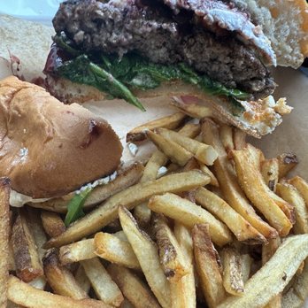 THE BURGER DIVE - Updated August 2025 - 368 Photos & 696 Reviews - 114 ...