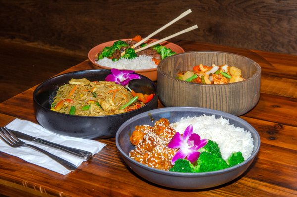 THAI TANIC - Updated July 2025 - 72 Photos & 50 Reviews - 1 Man-Mar Dr ...