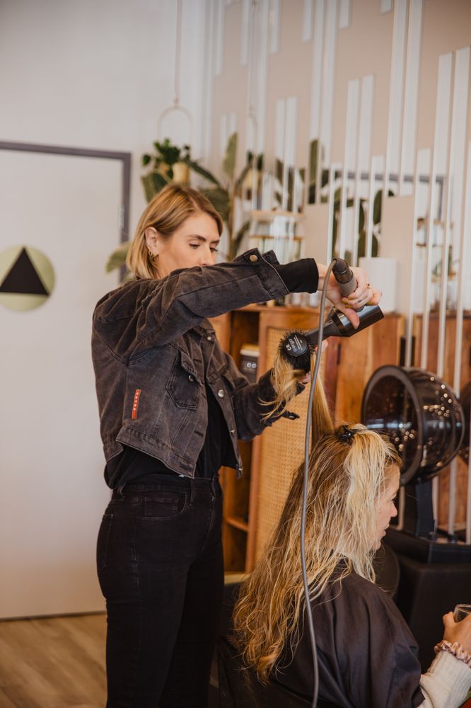 ASHEN SALON ON HERSCHEL - Updated October 2025 - 91 Photos & 25 Reviews ...