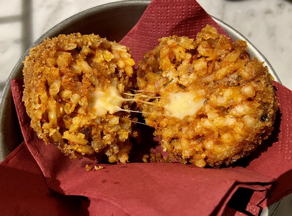 TRAPIZZINO TRILUSSA - 76 Photos & 34 Reviews - Piazza Trilussa 46, Roma ...