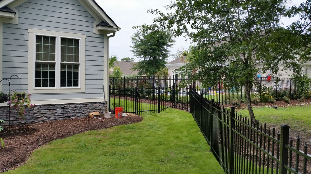 CAROLINA GATOR FENCE - Updated April 2025 - 55 Photos - Carolina Beach ...
