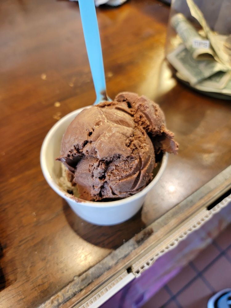 BIG ROCK SWEET SHOP - Updated May 2026 - 14 Photos - 571 Embarcadero ...