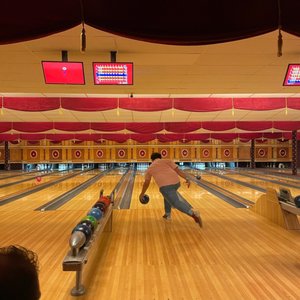 ARSENAL BOWLING LANES - 47 Photos & 154 Reviews - 212 44th St ...