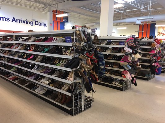 TALIZE - Updated December 2025 - 19 Photos - 1154 Chemong Rd ...