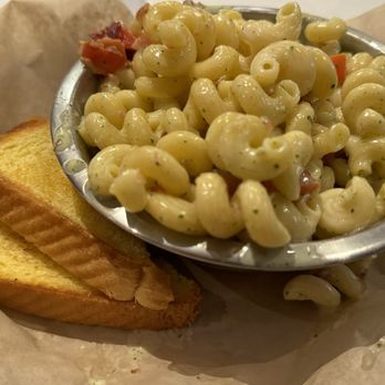 J DUB - Updated February 2025 - 488 Photos & 645 Reviews - 932 NW Bond ...