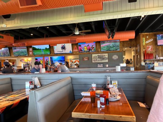 HOOTERS - Updated April 2026 - 75 Photos & 72 Reviews - 7200 Houston Rd ...