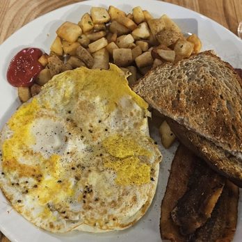 UPLAND BREWING COMPANY - Updated May 2024 - 115 Photos & 69 Reviews ...