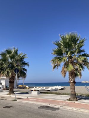 SPIAGGIA LIBERA DI BROLO - Via Lungomare Ammiraglio Luigi Rizzo 88 ...