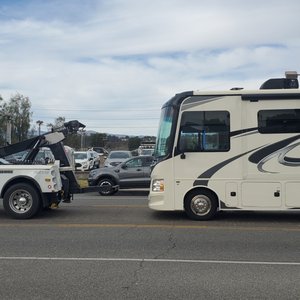 FREEWAY TOWING - Updated December 2025 - 28 Photos & 96 Reviews - 26921 ...