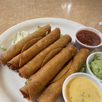 HOT TAMALES - Updated August 2025 - 275 Photos & 354 Reviews - 1520 Rio ...