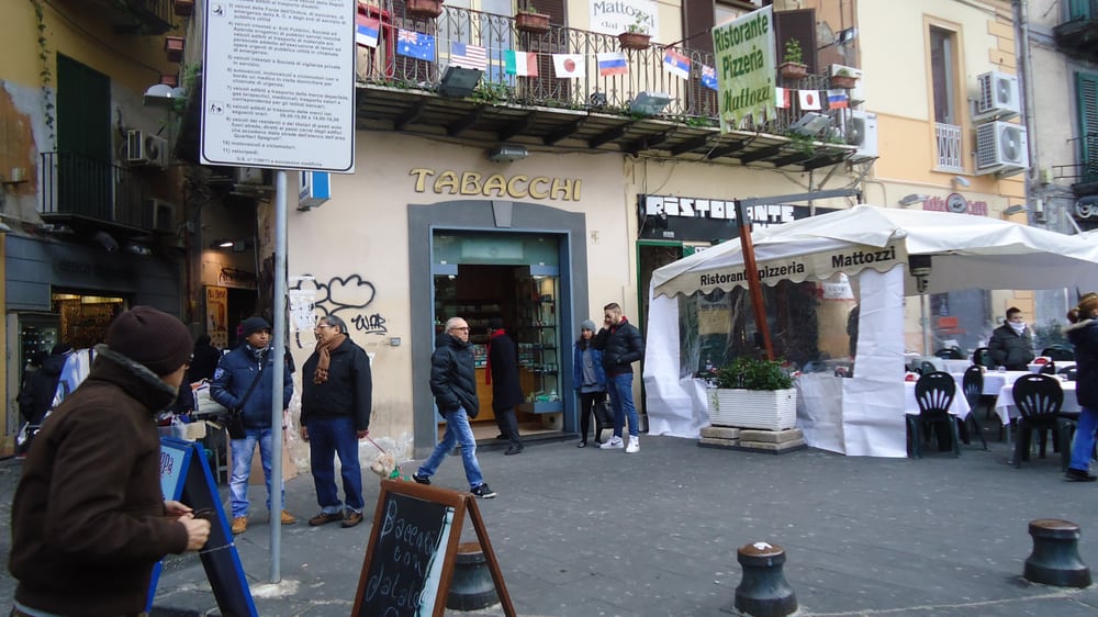 TABACCHI ROMANO - Updated June 2024 - Piazza Carita' 1, Napoli, Italy ...