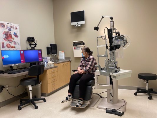 LOMA LINDA UNIVERSITY EYE INSTITUTE - RIVERWALK - Updated December 2025 ...