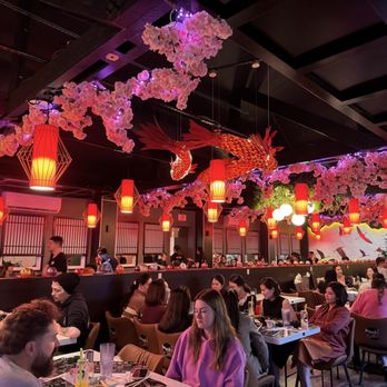 MACHI SUSHI - Updated March 2025 - 403 Photos & 125 Reviews - 2200 S IH ...