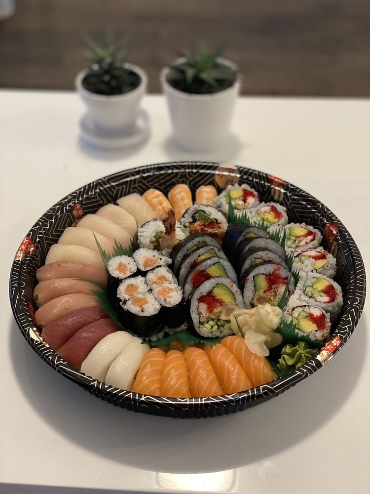 HELLO SUSHIMAN - Updated May 2025 - 21 Photos & 23 Reviews - 3885 Innes ...