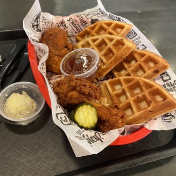 URBAN BIRD HOT CHICKEN - Updated December 2025 - 322 Photos & 243 ...