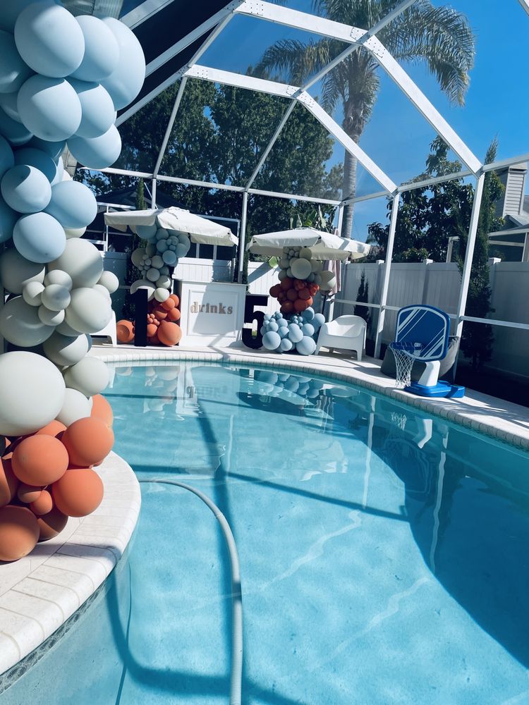 AVIVA’S BUTTERFLY GARDEN - Updated August 2024 - Tampa, Florida ...