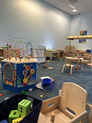 MARY D. PRETLOW ANCHOR BRANCH LIBRARY - Updated August 2025 - 38 Photos ...