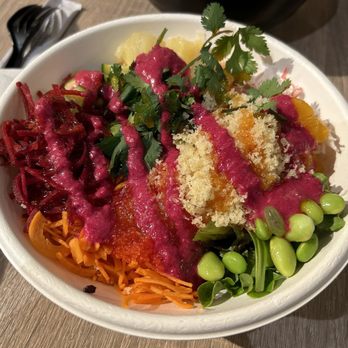POKE POKÉ - Updated July 2025 - 74 Photos & 30 Reviews - 355 E Ohio St ...