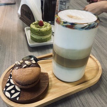 FLOURISH CAFE - Updated June 2024 - 152 Photos & 23 Reviews - 1480 Buck ...