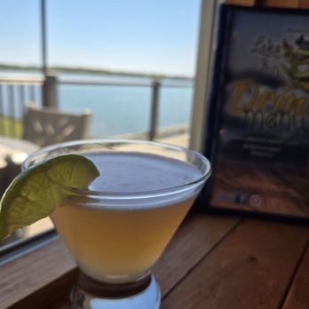 LAKE INN - Updated September 2025 - 115 Photos & 175 Reviews - 3711 ...