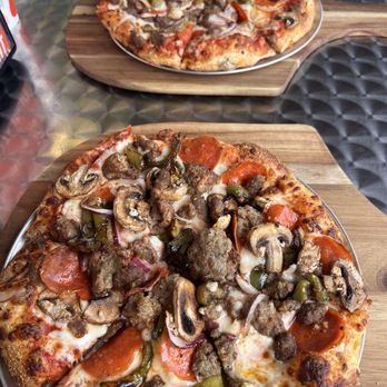 PIZZABILITIES - Updated January 2026 - 35 Photos & 36 Reviews - 2710 ...