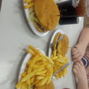 HAMBURGER KING - 121 Photos & 130 Reviews - 322 E Main St, Shawnee ...