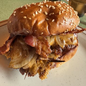 CLASS CLOWN HAMBURGERS - Updated September 2025 - 37 Photos & 34 ...