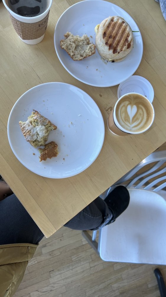 RIVER ROCK COFFEE & TEA - 86 Photos & 75 Reviews - 301 S Minnesota Ave ...