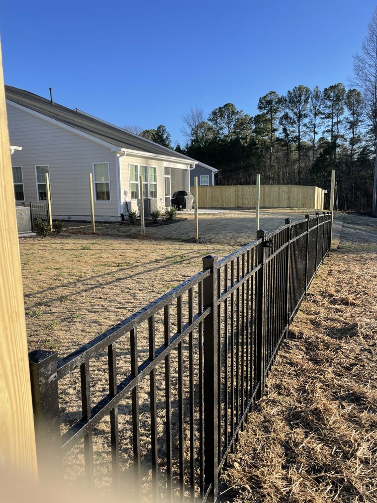 ROB BOB FENCE - Updated August 2025 - 39 Photos - Garner, North ...