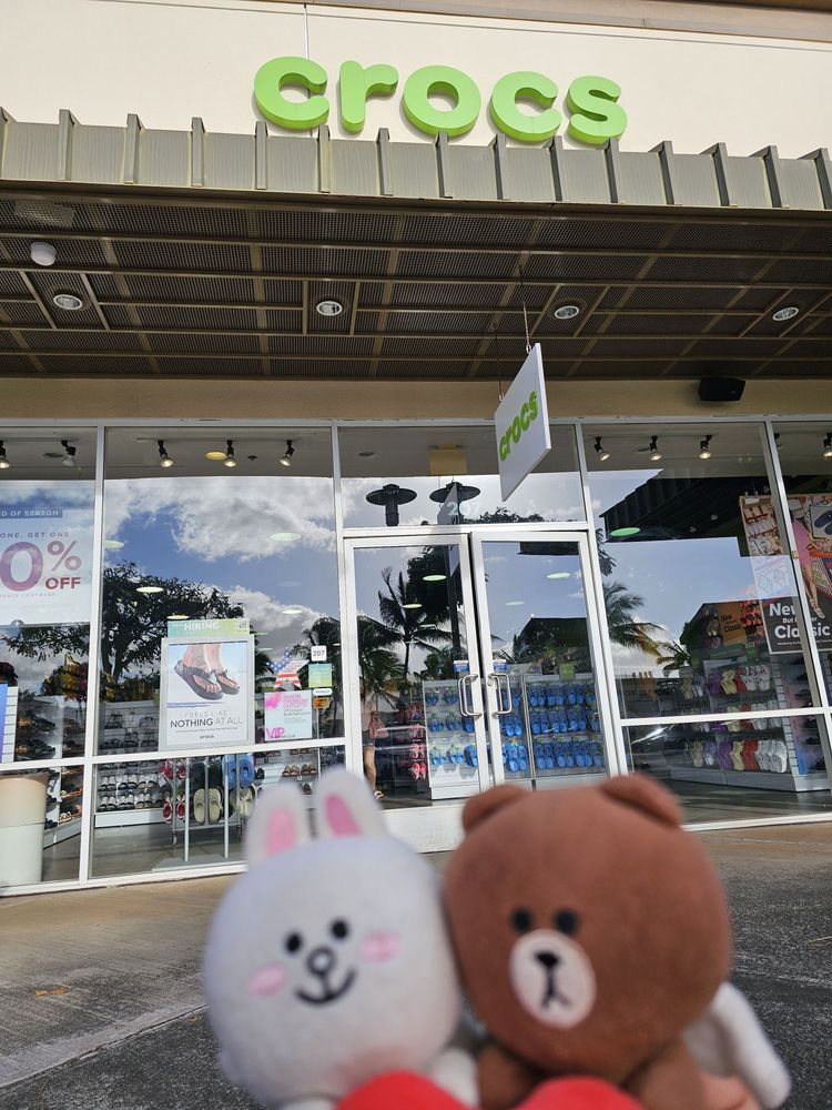 CROCS - Updated October 2025 - 111 Photos & 58 Reviews - 94-790 ...