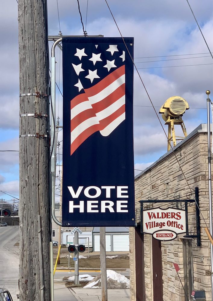 VILLAGE OF VALDERS - Updated July 2024 - 12 Photos - 420 N Liberty St ...