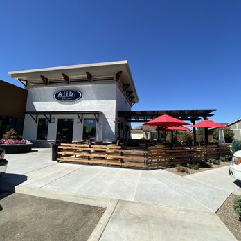 THE ALIBI PUB AND GRILL - Updated November 2024 - 33 Photos & 21 ...