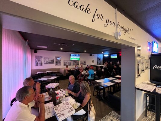 FANTINI’S ITALIAN RESTAURANT FEATURING NEW HAVEN STYLE APIZZA - Updated ...